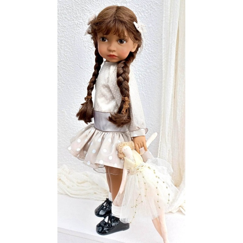 Les merveilleuses poupées uniques de l'artiste Suisse Angela Sutter.